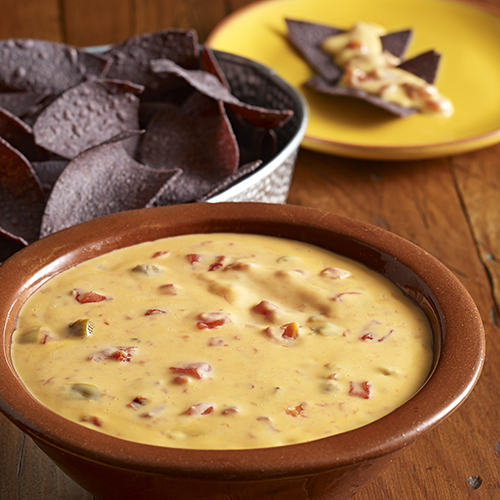 Smoky Chipotle Queso Dip | RO-TEL